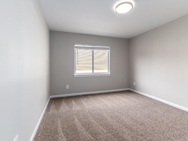 Sailboat Bay Studio Apartment for Rent at 5417 Albemarle Road, Charlotte, NC 28212 Sheffield Park