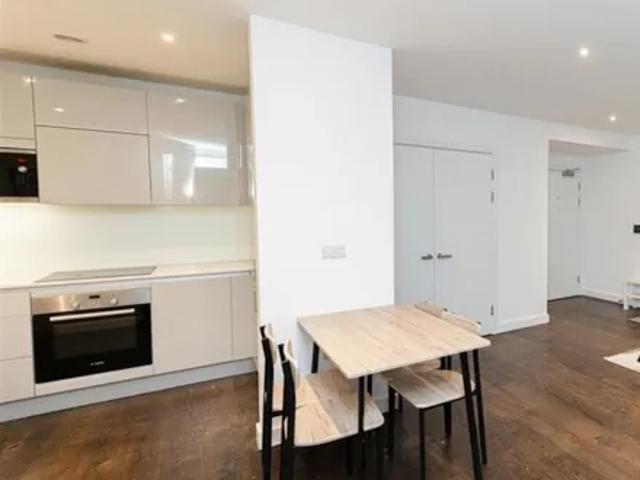 Sainsbury's Local, 1 Walworth Square, London, SE17 1RW, United Kingdom | 2 bed apartment for rent #166350577 | Rentberry