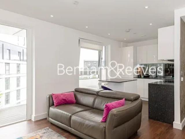 Sainsbury's, Wandsworth Road, London, SW8 2EW, United Kingdom | 1 bed house for rent #113849708 | Rentberry