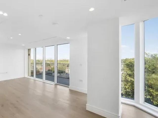 Sainsbury's, 31 Essex Place, London, W4 5UT, United Kingdom | 2 bed apartment for rent #140655057 | Rentberry