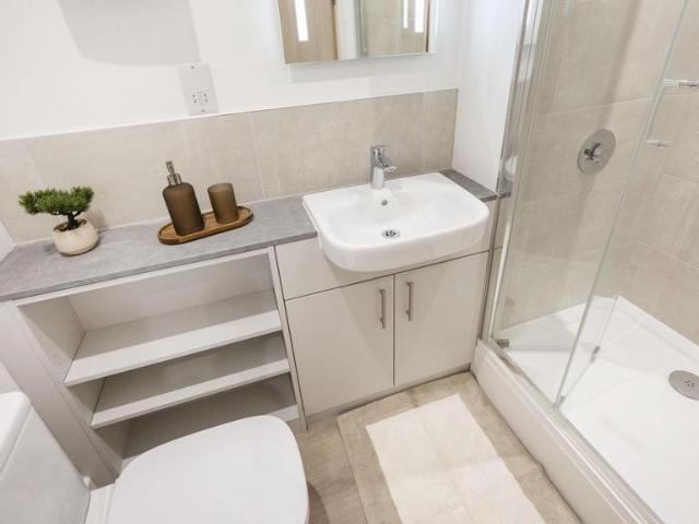 Saint Vincent Street, Glasgow G2 Studio to rent £1,343 pcm £310 pw
