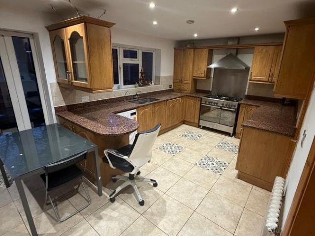 Saint Albans AL3, 4 bed semi detached house to rent, £2,700 pcm | PrimeLocation