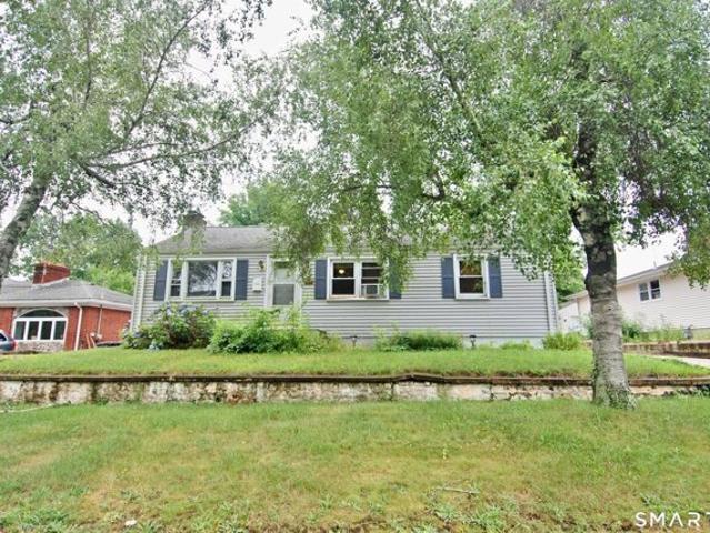 Saint Andrew Ave, East Haven, Home For Sale