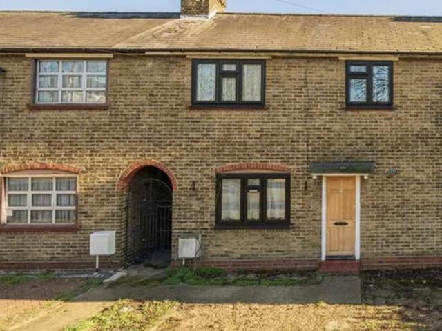 Saint Andrews Road, London, W3 7NE, United Kingdom | 4 bed townhouse for rent #139475073 | Rentberry
