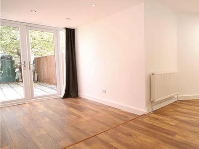 Saint Andrews Road, London, W3 7NE, United Kingdom | 2 bed townhouse for rent #140399997 | Rentberry