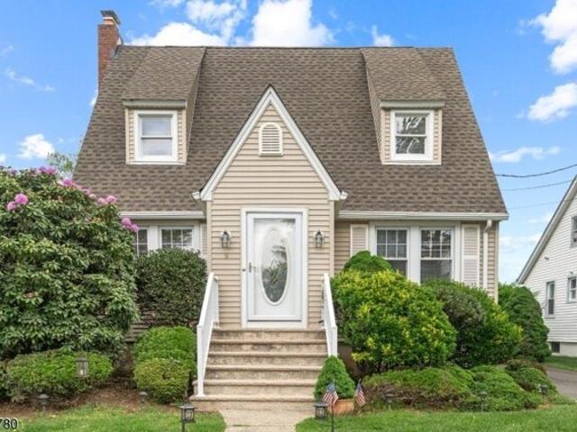 Saint Charles Ave, West Caldwell, Home For Sale