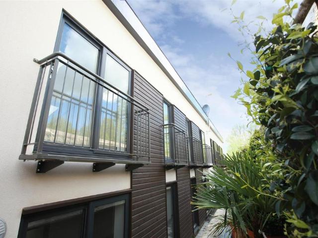 Saint Clements Mews 1 bed apartment to rent £1,950 pcm £450 pw