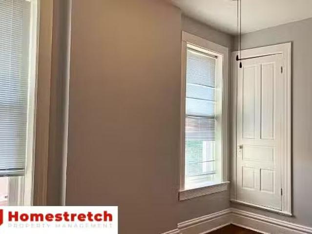 Saint Louis, MO Apartment $995.00 3233 Oregon Ave