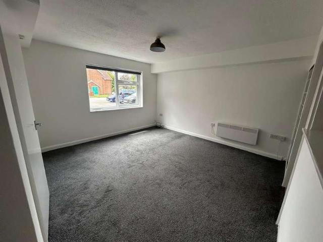 Saint Lukes Court, Willerby, HU10