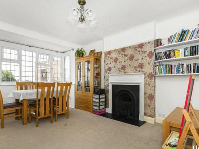 Saint Mark´s Hill, Surbiton, 3 Bedroom Apartment