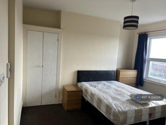 Saint Michael's Avenue 7 bed house share to rent £3,710 pcm £856 pw