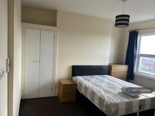 Saint Michael's Avenue, Northampton, West Northamptonshire NN1, 7 bed shared accommodation to rent, £529 pppm | PrimeLocation