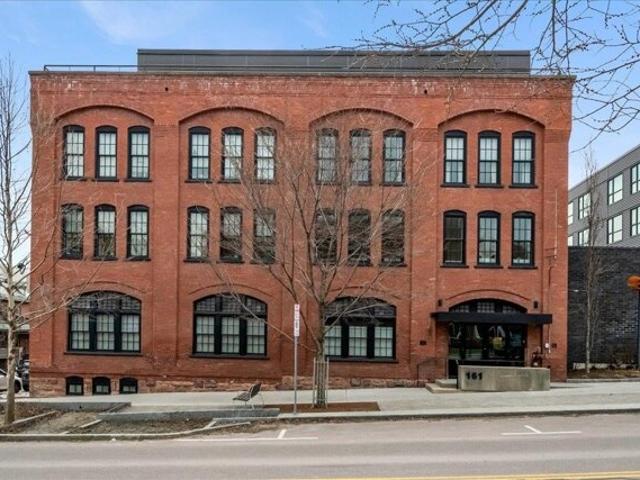 Saint Paul St Unit,burlington, Condo For Sale