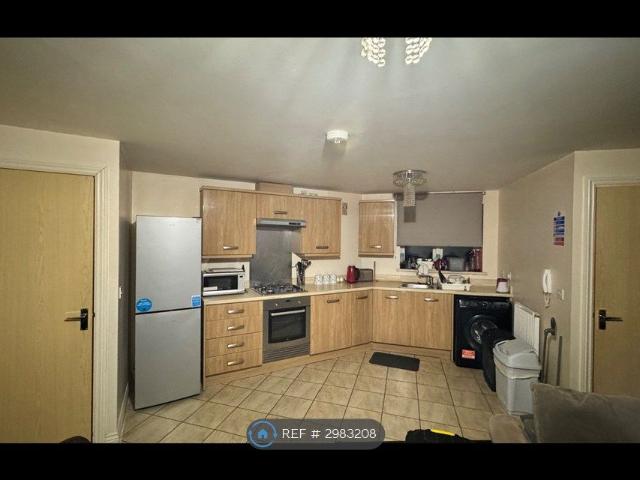 Sakura Walk, Willen Park, Milton Keynes MK15, 2 bed flat to rent, £1,350 pcm | PrimeLocation