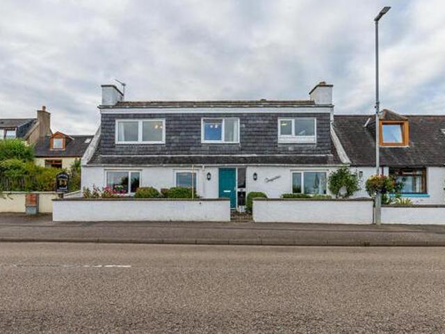 Saltburn, 6 Bedroom Detached