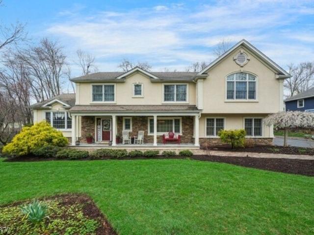 Salter Dr, Montville Township, Home For Sale
