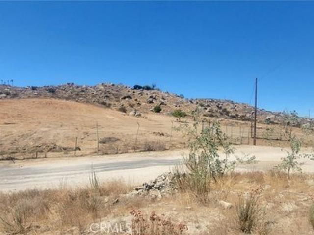 Salter, Perris, CA 92570