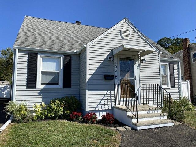 Saltonstall Pkwy, East Haven, Home For Sale