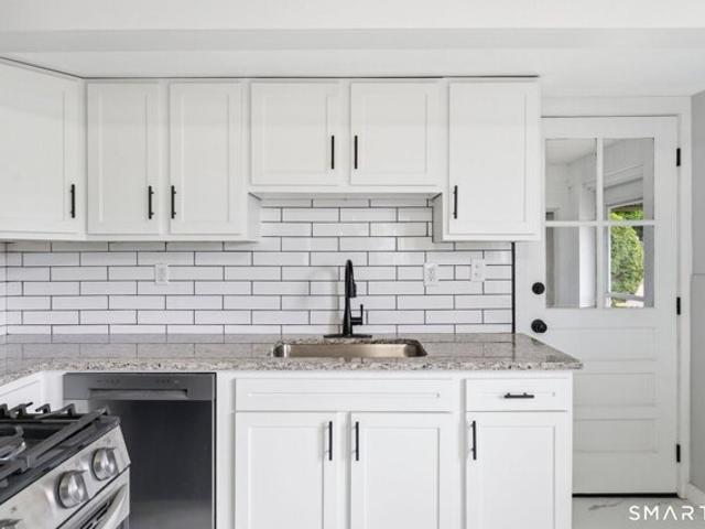 Saltonstall Pkwy, East Haven, Home For Sale