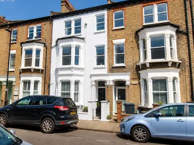 Saltoun Road, London, SW2 1EW, United Kingdom | 3 bed apartment for rent #168085343 | Rentberry