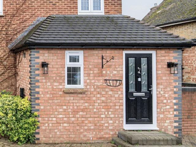 Salts Avenue, Maidstone ME15, 4 bed detached house to rent, £2,250 pcm | PrimeLocation