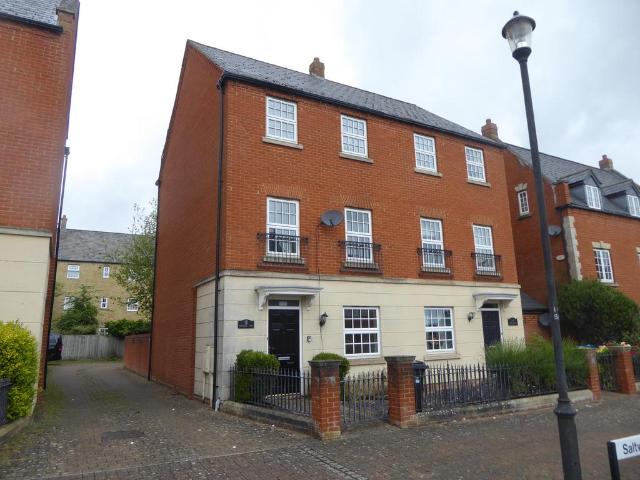 Saltwood Avenue, Kingsmead MK4 4 bed house to rent £1,950 pcm £450 pw