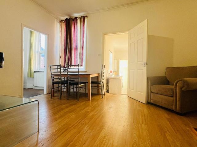 Saltwell Road, Gateshead NE8, 3 bed flat to rent, £900 pcm | PrimeLocation