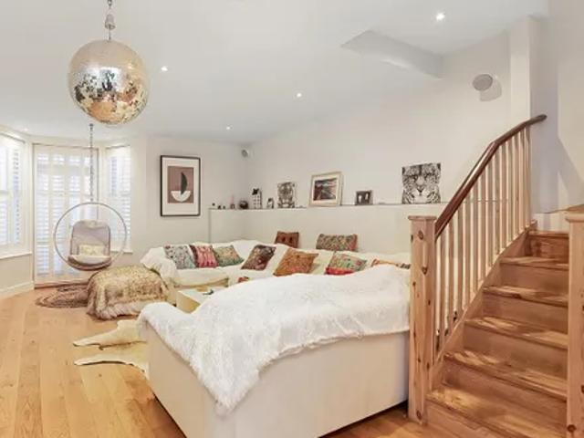 Salvation Army Evangelical Centre, 217a Gordon Road, London, SE15 3RT, United Kingdom | 5 bed house for rent #166115865 | Rentberry