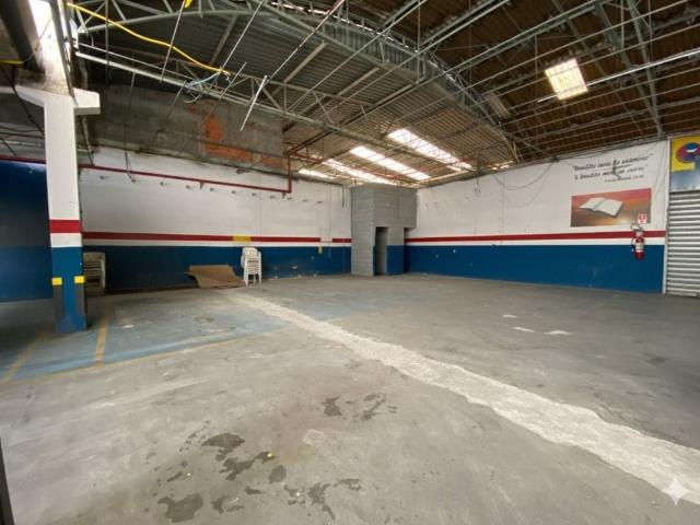 Salão em Vila Costa, Suzano/SP de 200m² para locação R$ 9.000,00/mes