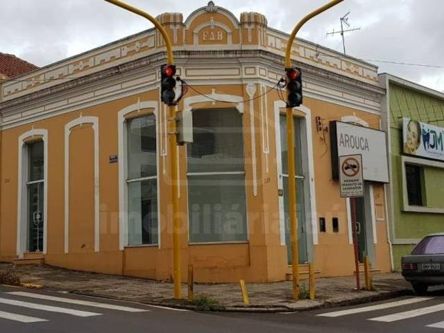 Sala ou Salão Comercial a venda em Jaú/SP Centro