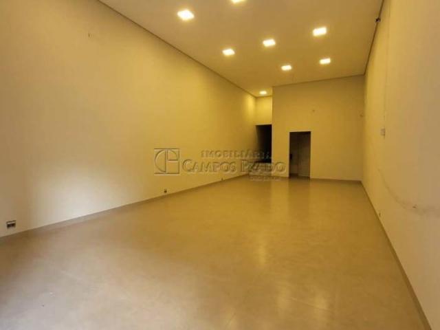 Sala ou Salão Comercial para alugar em Jaú/SP Centro