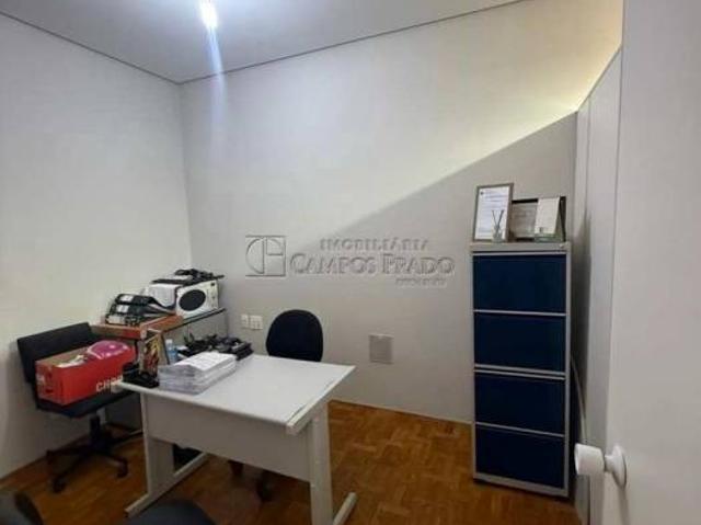 Sala ou Salão Comercial para alugar em Jaú/SP Centro