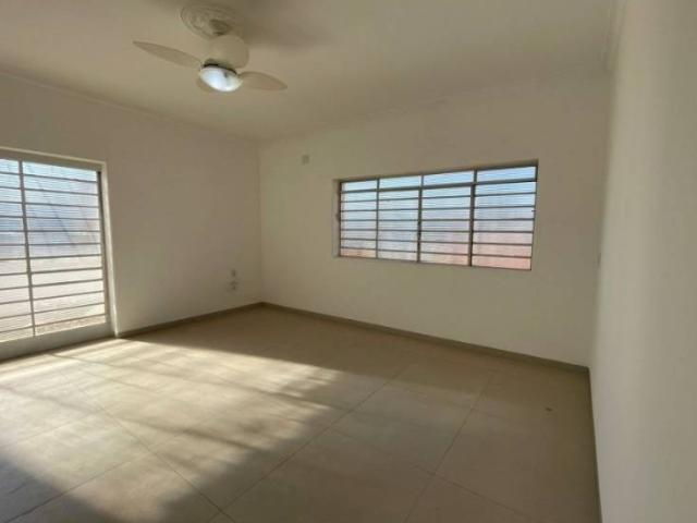 Sala ou Salão Comercial para alugar em Jaú/SP Centro
