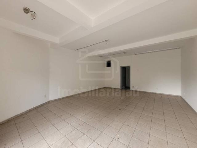 Sala ou Salão Comercial para alugar em Jaú/SP Centro