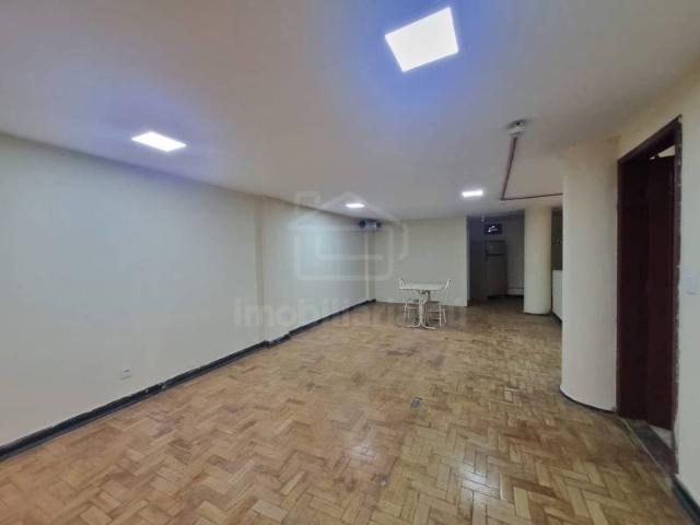 Sala ou Salão Comercial para alugar em Jaú/SP Centro