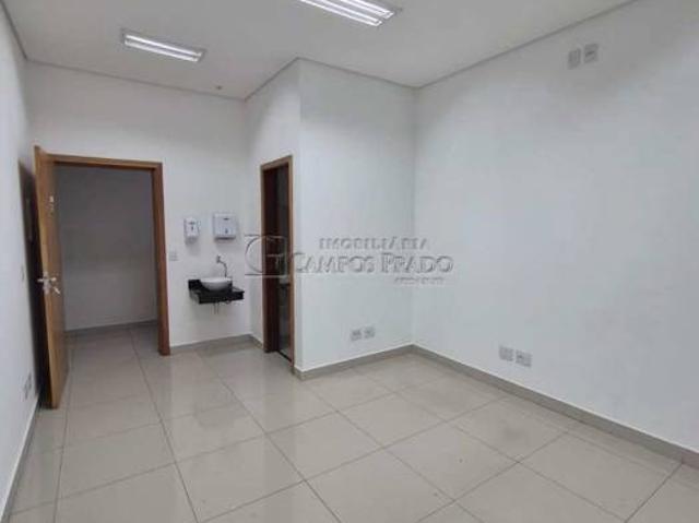 Sala ou Salão Comercial para alugar em Jaú/SP Chácara Braz Miraglia