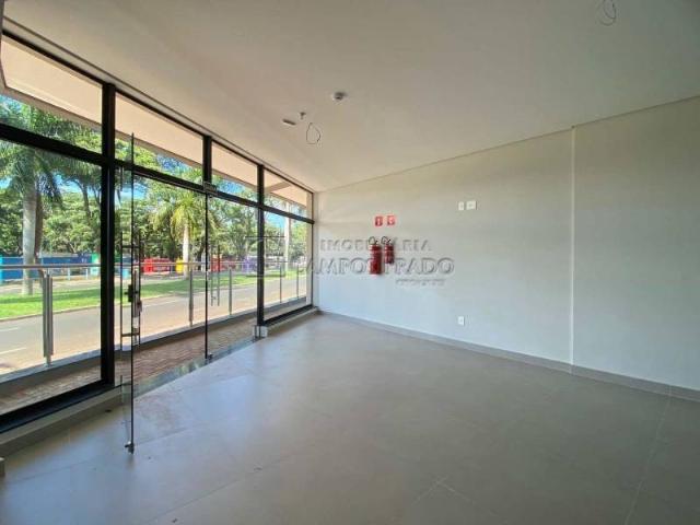 Sala ou Salão Comercial para alugar em Jaú/SP Chácara Pecioli