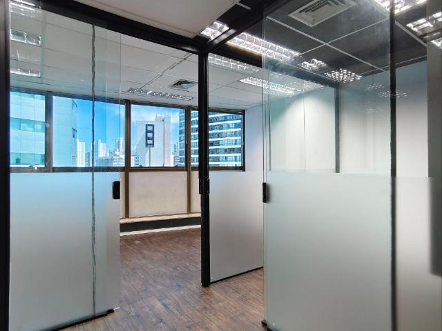 Sala Comercial 60m² Semimobiliada Locação Emp. Janete Costa Boa Viagem