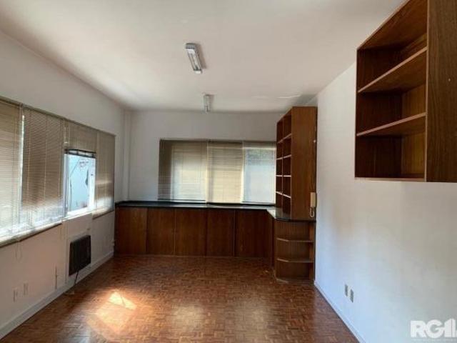 SALA COMERCIAL À VENDA NA CIDADE BAIXA CÓD. RP389868