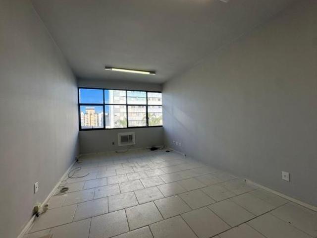 Sala comercial a venda no bairro Passo D&apos  Areia