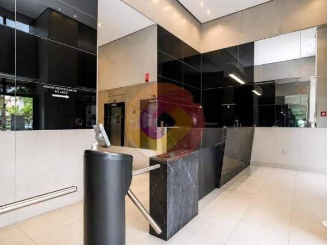 Sala comercial à venda no Edifício Palladion Centro Cívico