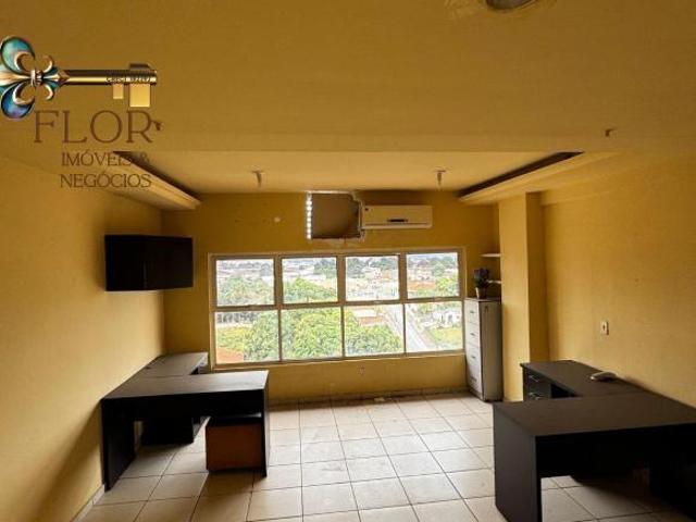 Sala Comercial à Venda no Empire Center – Décimo Andar com Sol da Manhã, Avenida do CPA, Cuiabá/MT
