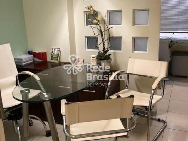 Sala comercial a venda totalizando Taguatinga Norte DF aceita financiamento