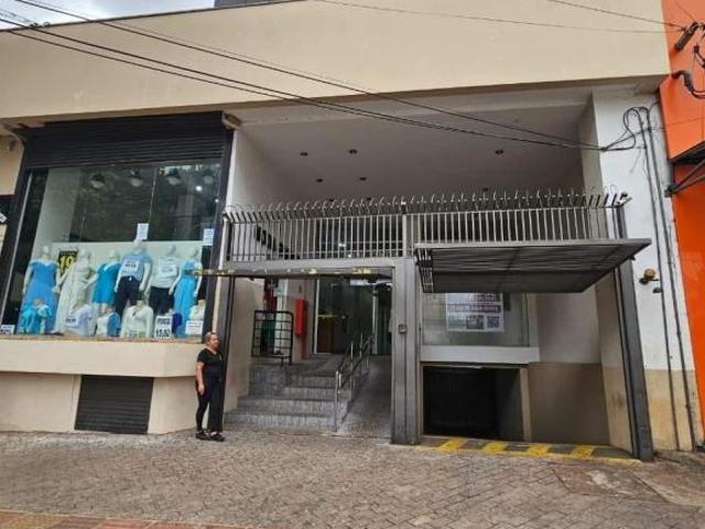 Sala comercial ampla, com vista Afonso Pena