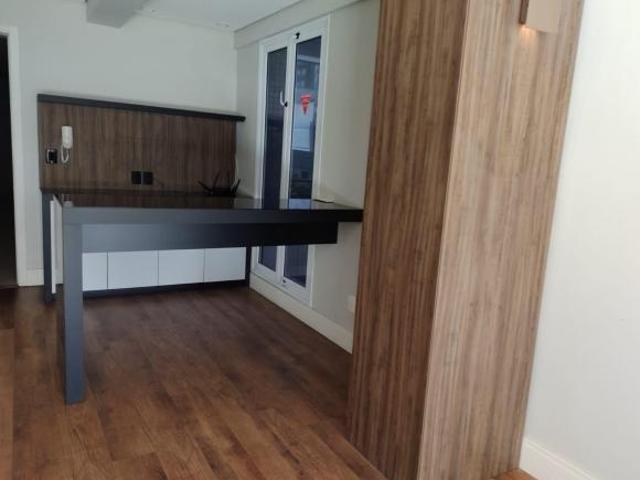 Sala comercial com 2 vagas de garagem escrituradas