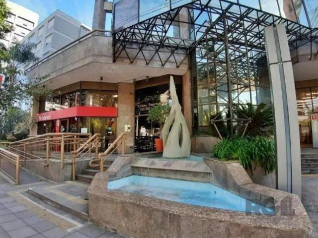 SALA COMERCIAL COM 57,60 M2 NA CARLOS GOMES