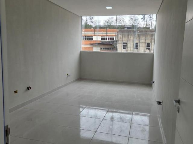 Sala comercial com 60 m² Estrada do Capuava Granja Viana Cotia/SP