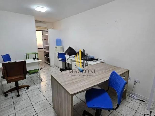 Sala Comercial e 1 banheiro à Venda, 26 m² por R$ 135.000
