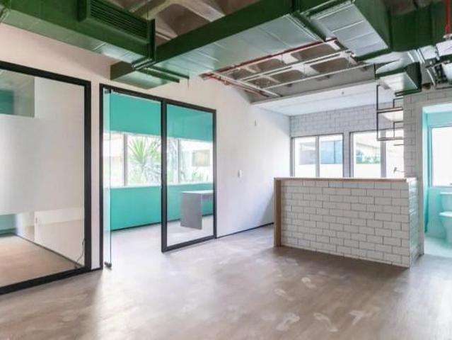 Sala Comercial em Vila Olímpia com 35 m²!