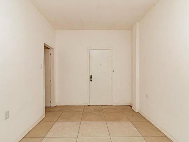 Sala Comercial em Centro Histórico